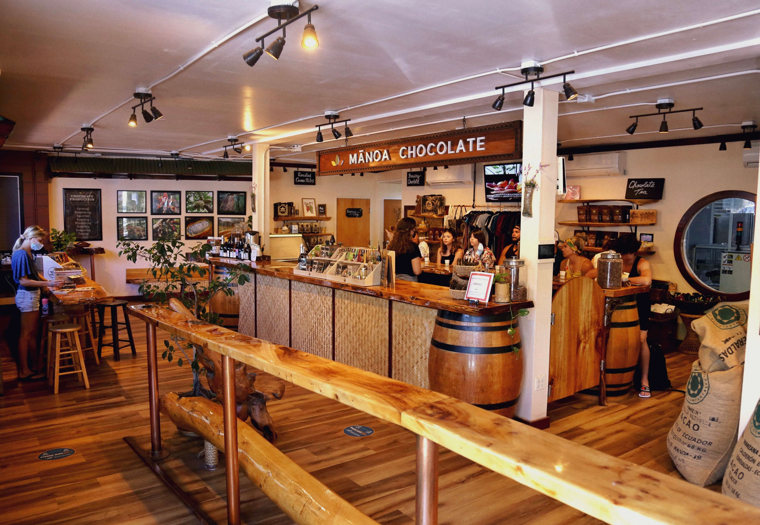 CONTACT – Manoa Chocolate Hawaii